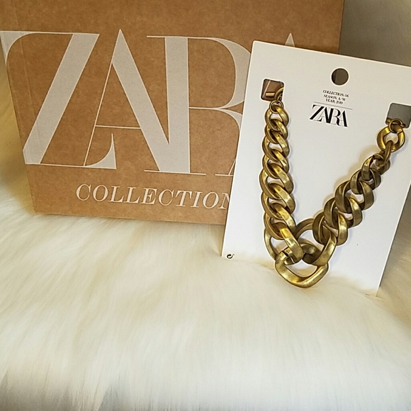Zara | Jewelry | Host Pick Nwt Zara Limited Edition Gold Necklace ...